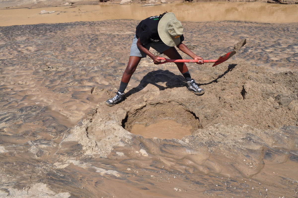 Well-digging exercise | Turkana Basin Institute